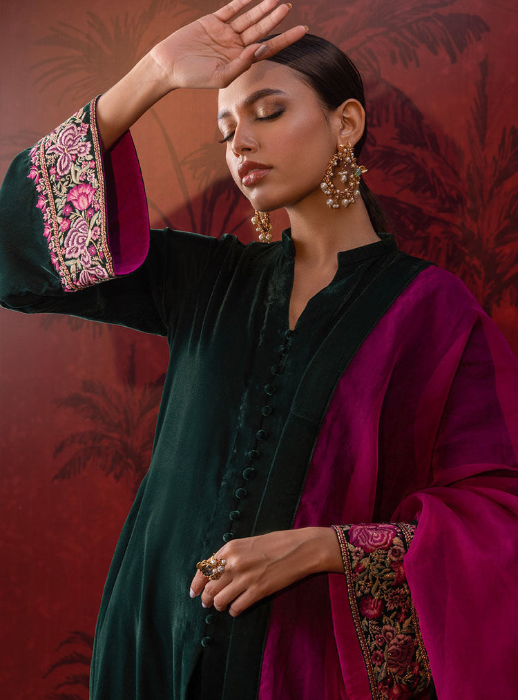 Syara – Zainab Chottani International