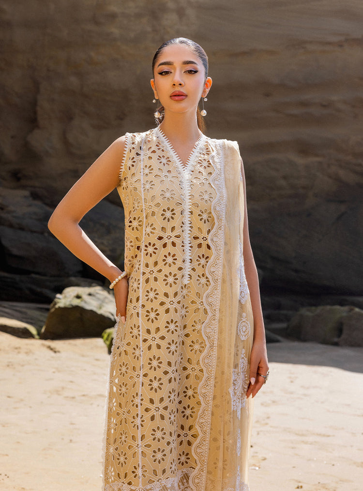 Motia - 7B – Zainab Chottani International