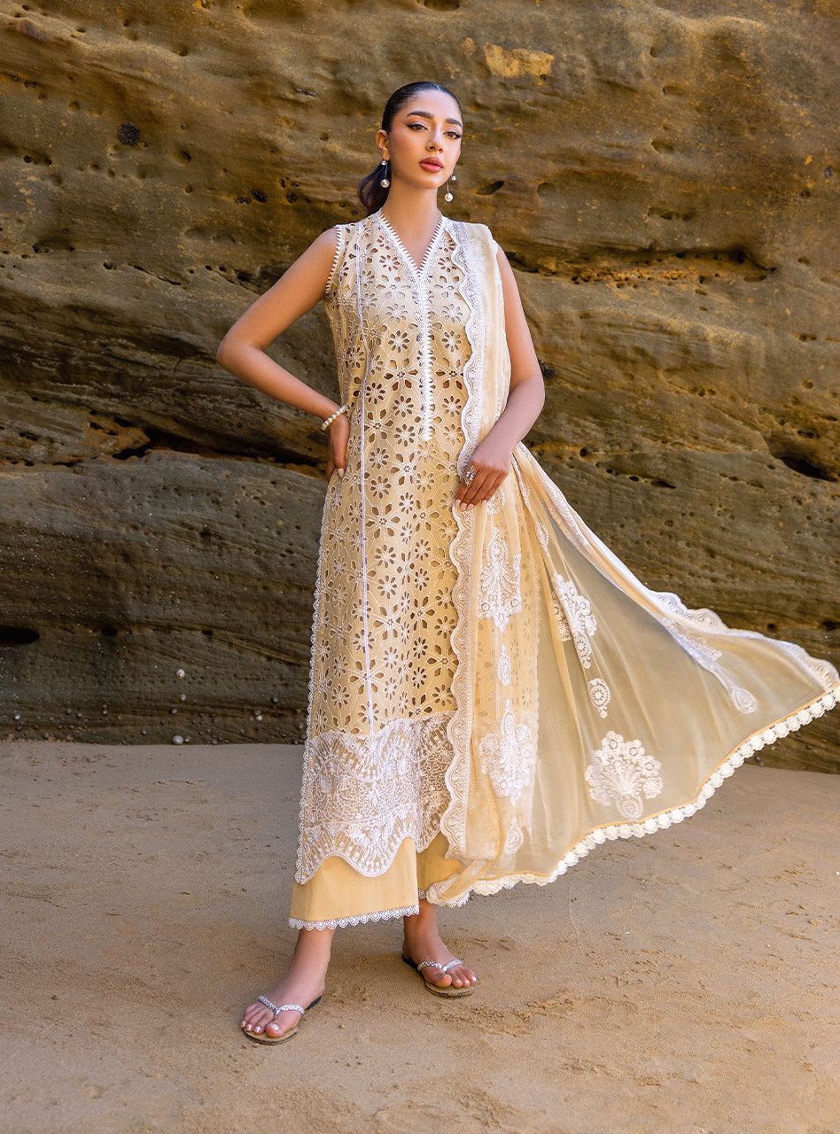 Motia - 7B – Zainab Chottani International